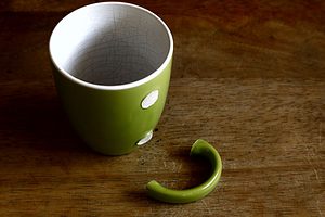 Broken Ceramic Mug? Here’s How To Fix It